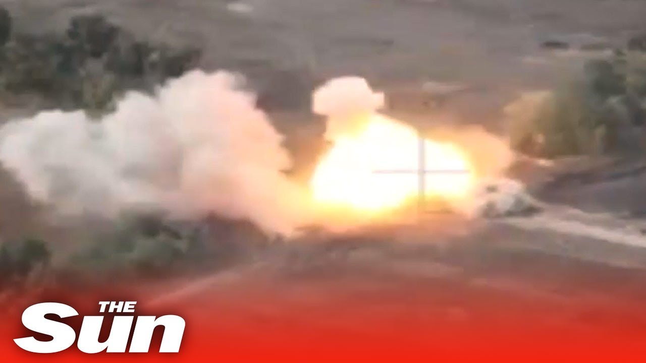Russian paratroopers 'take out four Ukrainian tanks' near Kherson - YouTube