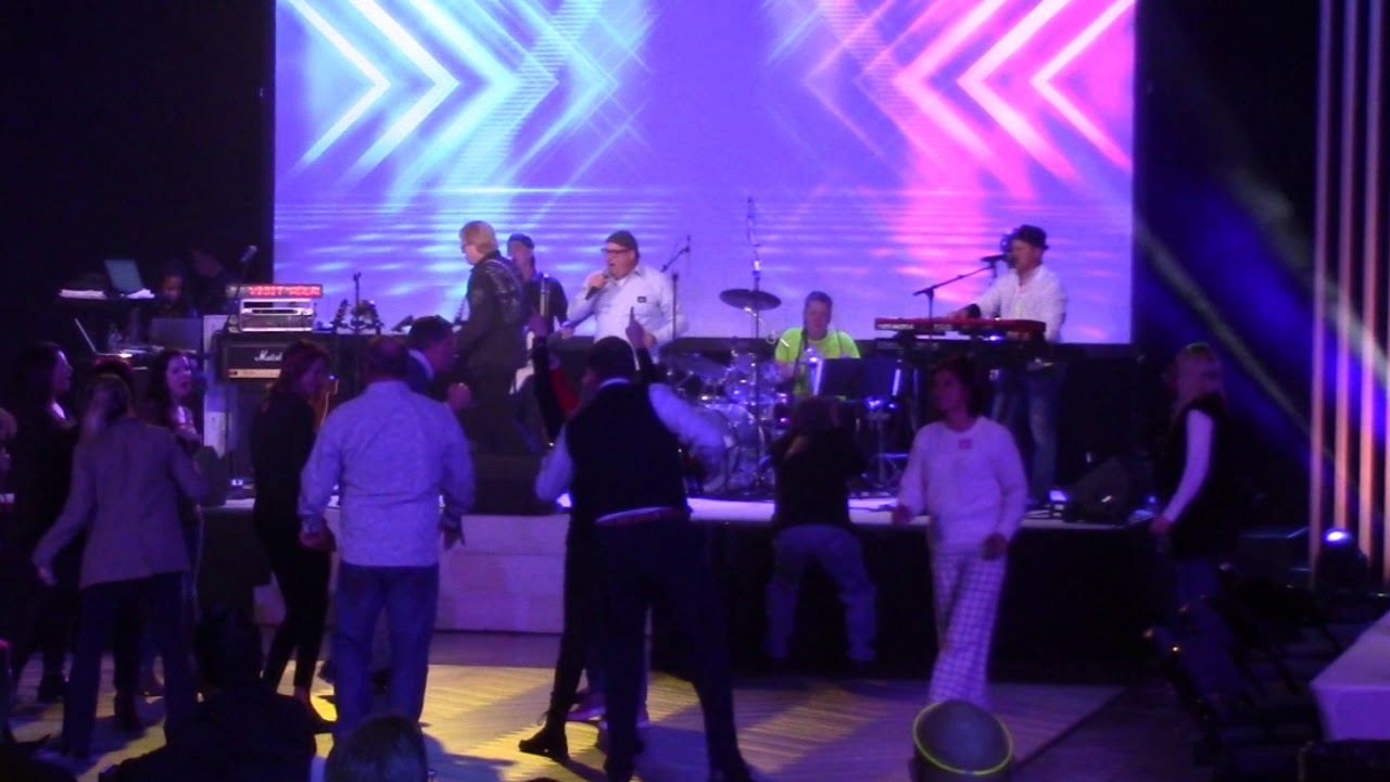 Live Band Karaoke Atlanta - YouTube