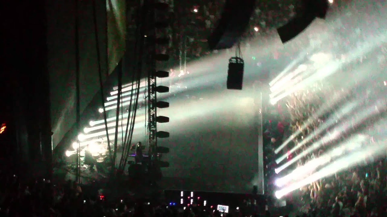 Drake Intro Melbourne, Australia 27/2/2015 - YouTube