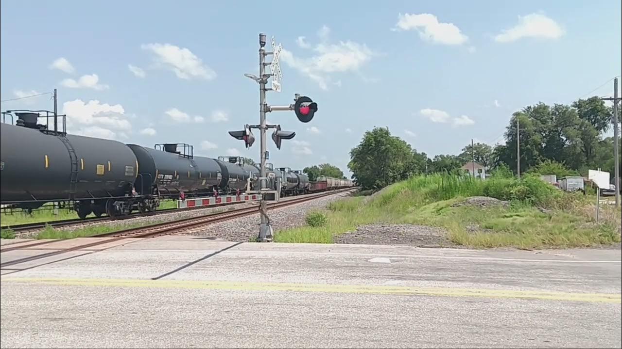 UP #7438 Manifest WB w/ SD40N in North Bend, NE (7-27-24) - YouTube
