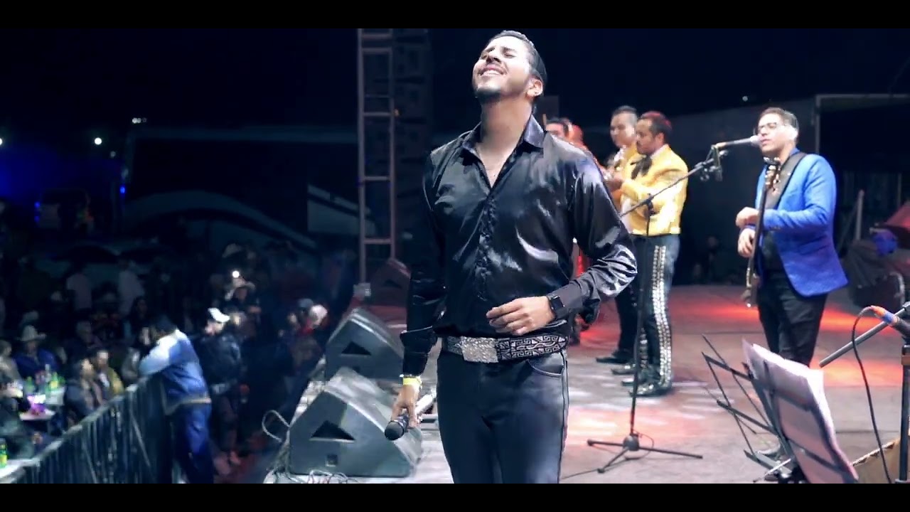 Volver Volver - Marco Lozano (En Vivo) - YouTube