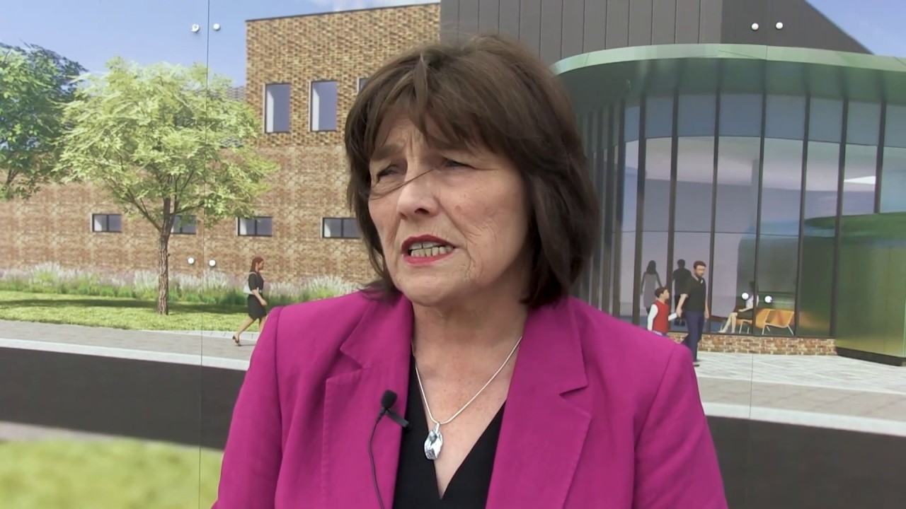 Health Secretary Jeane Freeman MSP Visits the Golden Jubilee - YouTube