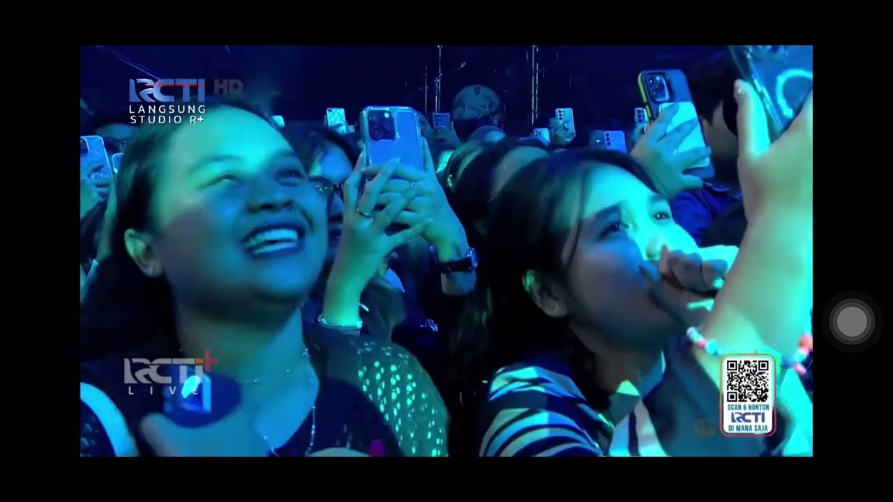 eaJ at spotify wrapped live indonesia 2025 - YouTube