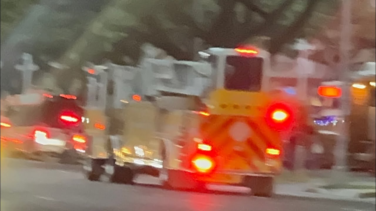 Honolulu fire department ladder 2+Full power screaming federal Q and ...