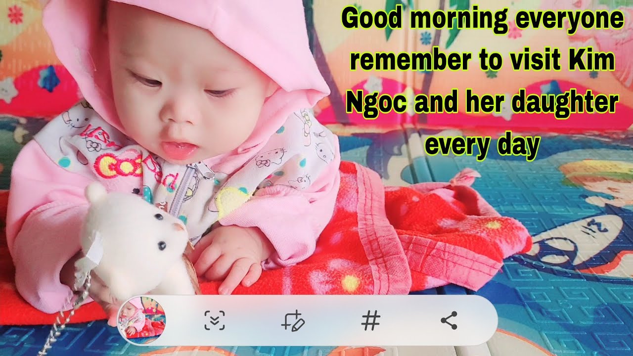 The difficult life of mother and daughter Kim Ngoc every day - YouTube