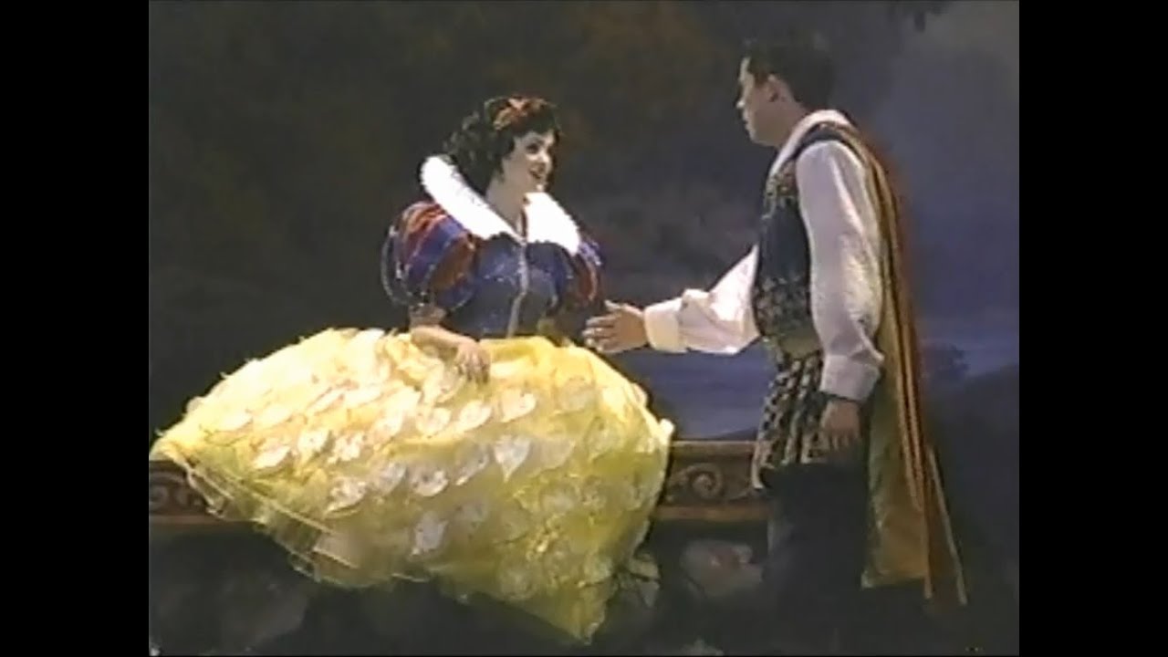 Snow White: An Enchanting Musical (2004) - YouTube