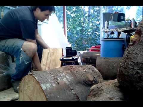 Lowes Task Force 5 hp Splitter 15" log - YouTube