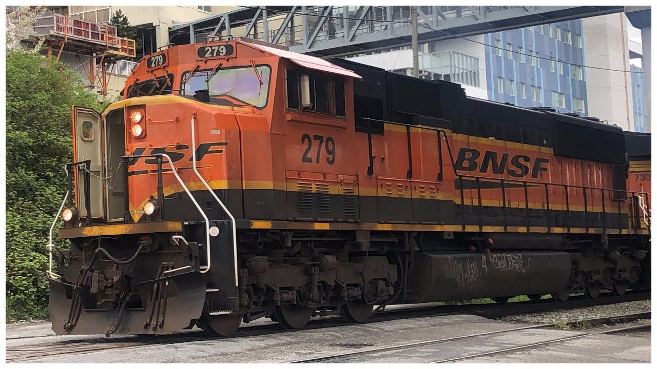 BNSF 279 Leads an Transfer out of New Westminster - YouTube