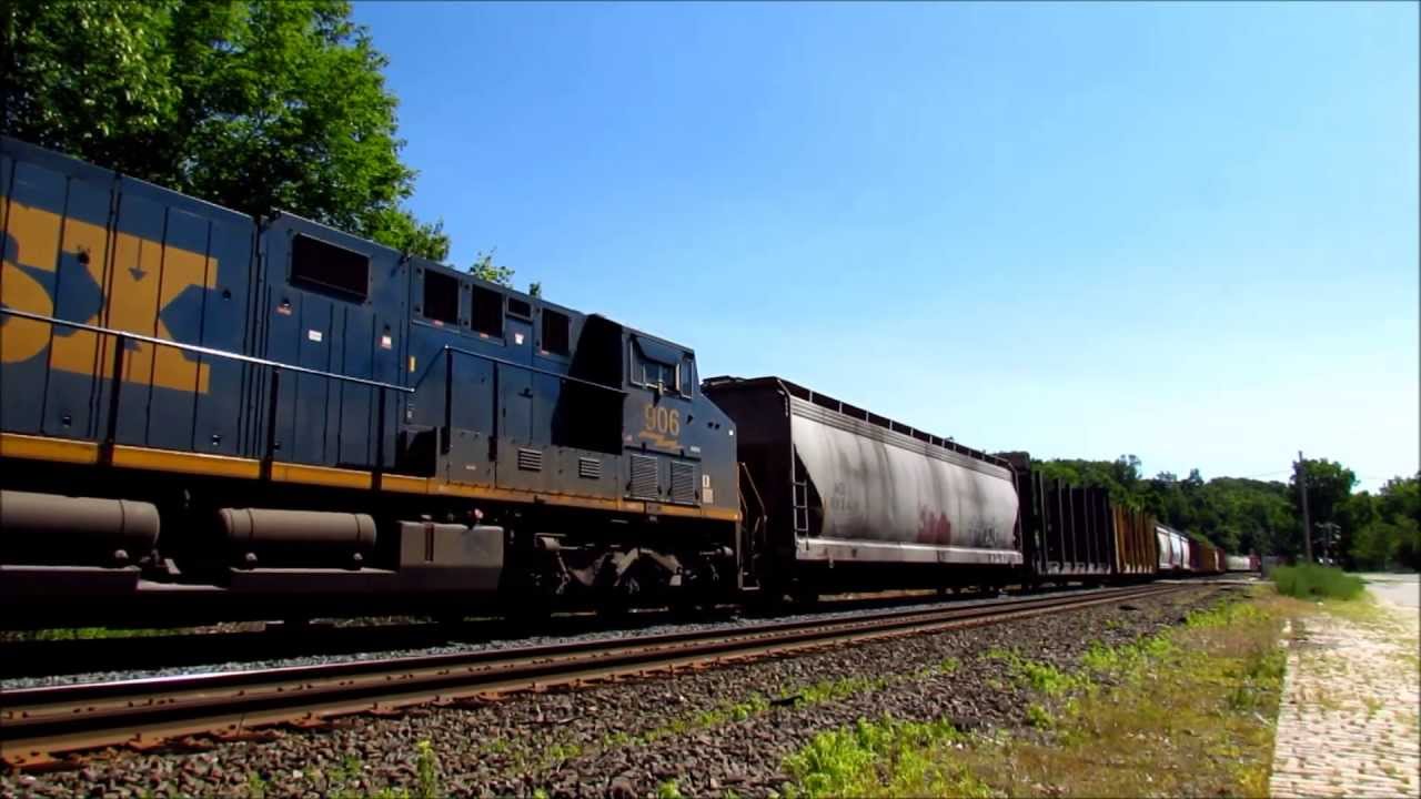 [HD] Jingle Bells From Q425!, CSXT 5000 Diversity & More! On CSX's ...