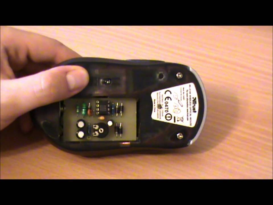 Wirelessly powered wireless mouse - YouTube