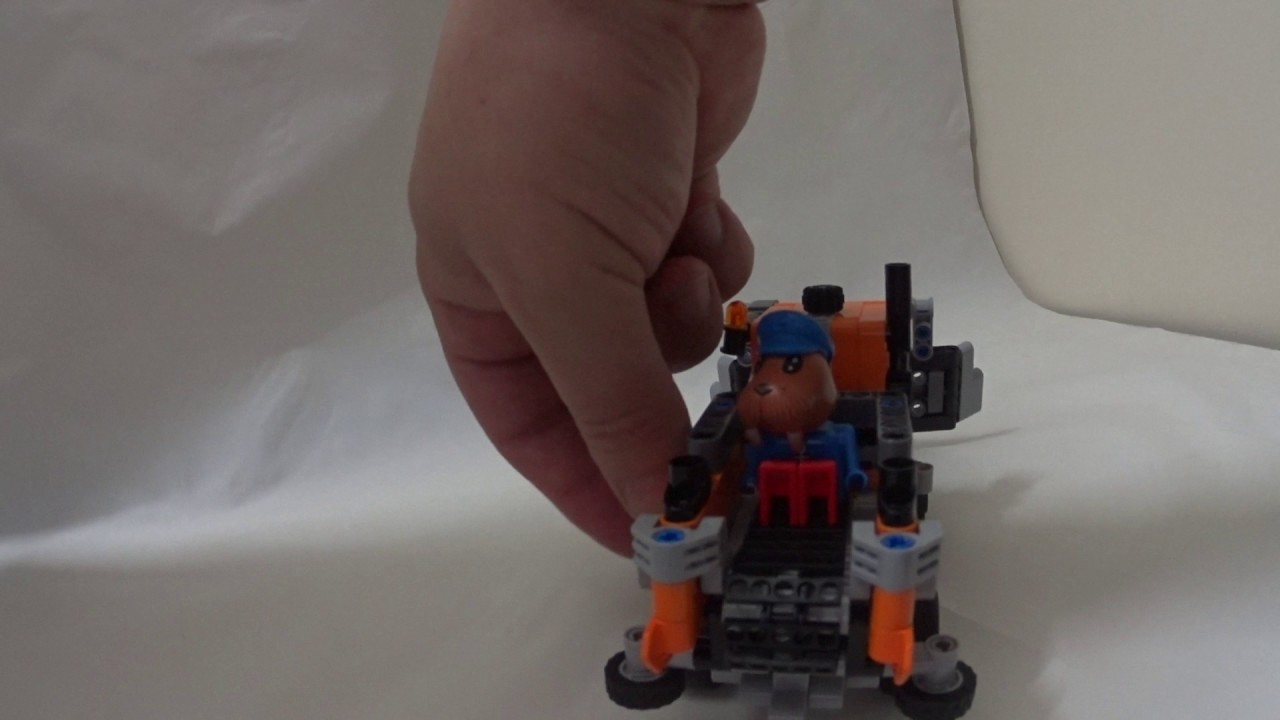 LEGO 42060 Mini Gritter with Plow - YouTube