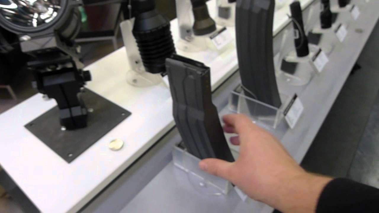 Surefire 60 and 100 - "Quad-stack"-magazine for AR15 - YouTube