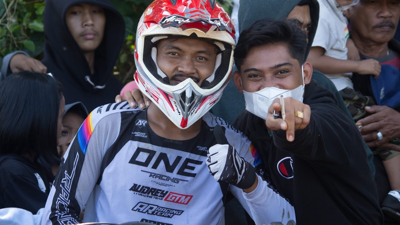 Luar Biasaa...!! || ARAFAH BROW PEMBALAP ROAD RACE JUARA DI LATBER ...