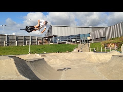SKATEPARK GUIDES BMX at the best park! Huyton, Liverpool - YouTube