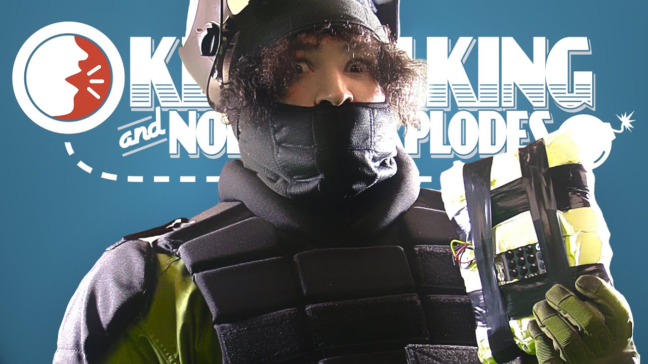PLAYGROUND ARMED BOMB DEFUSAL - YouTube