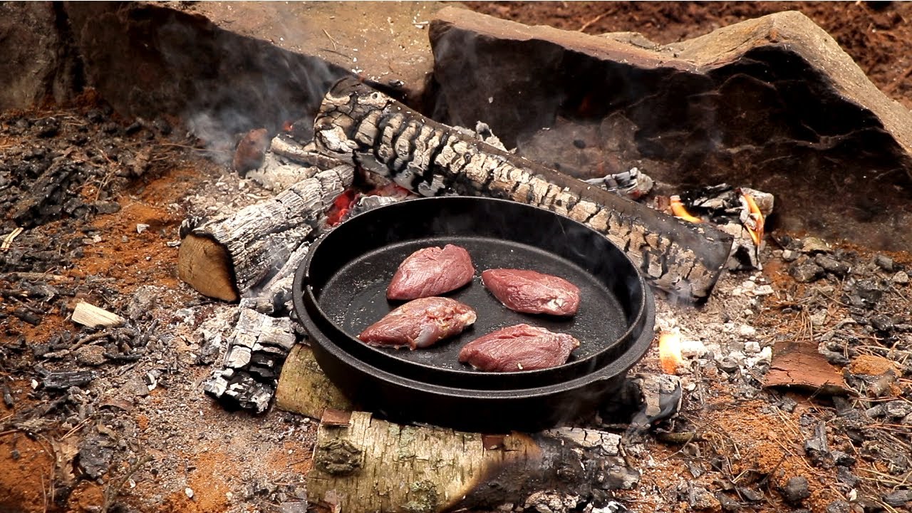 Hunting Pigeon: Cooking at the Bushcraft Camp | Field Dressing, Axe ...