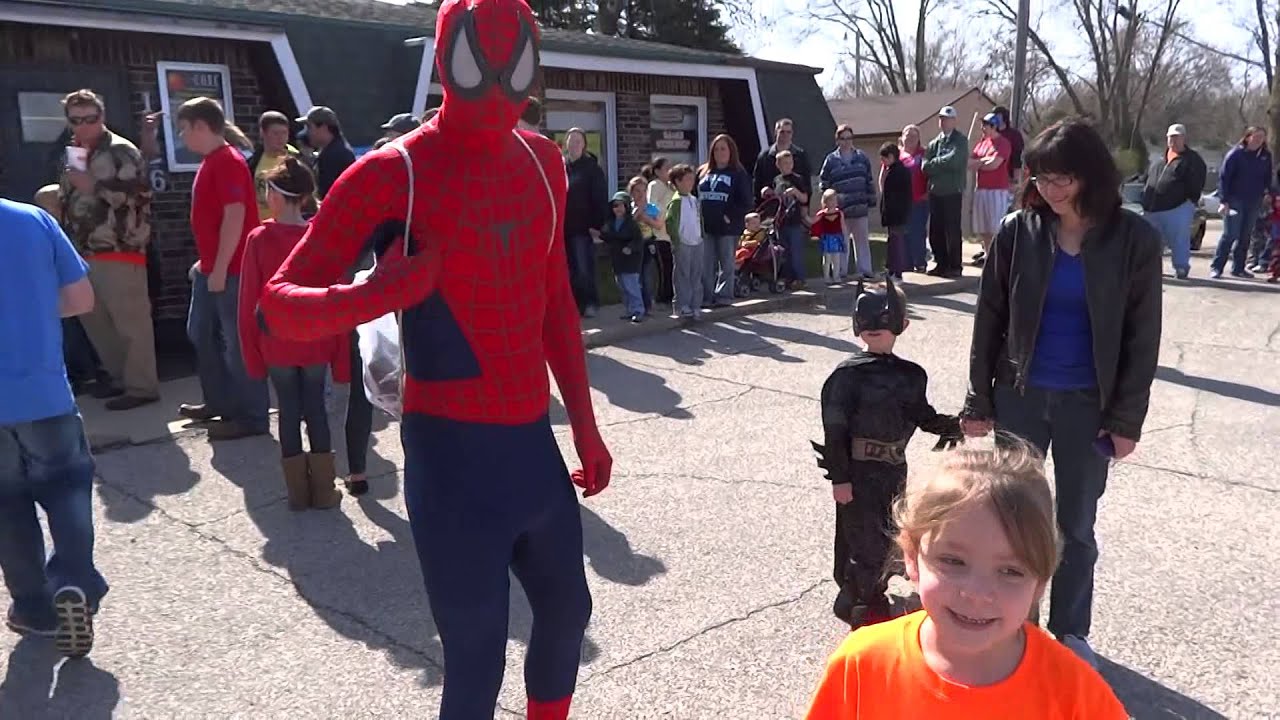 MJ HUGS SPIDER-MAN!! - YouTube