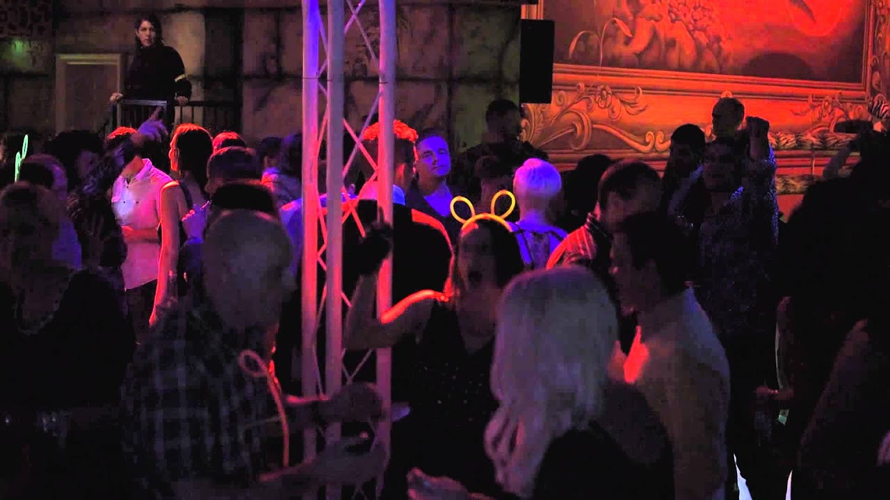 Curiosity Presents, Tom Wainwright ( Hacienda ) 15.11.14 - YouTube
