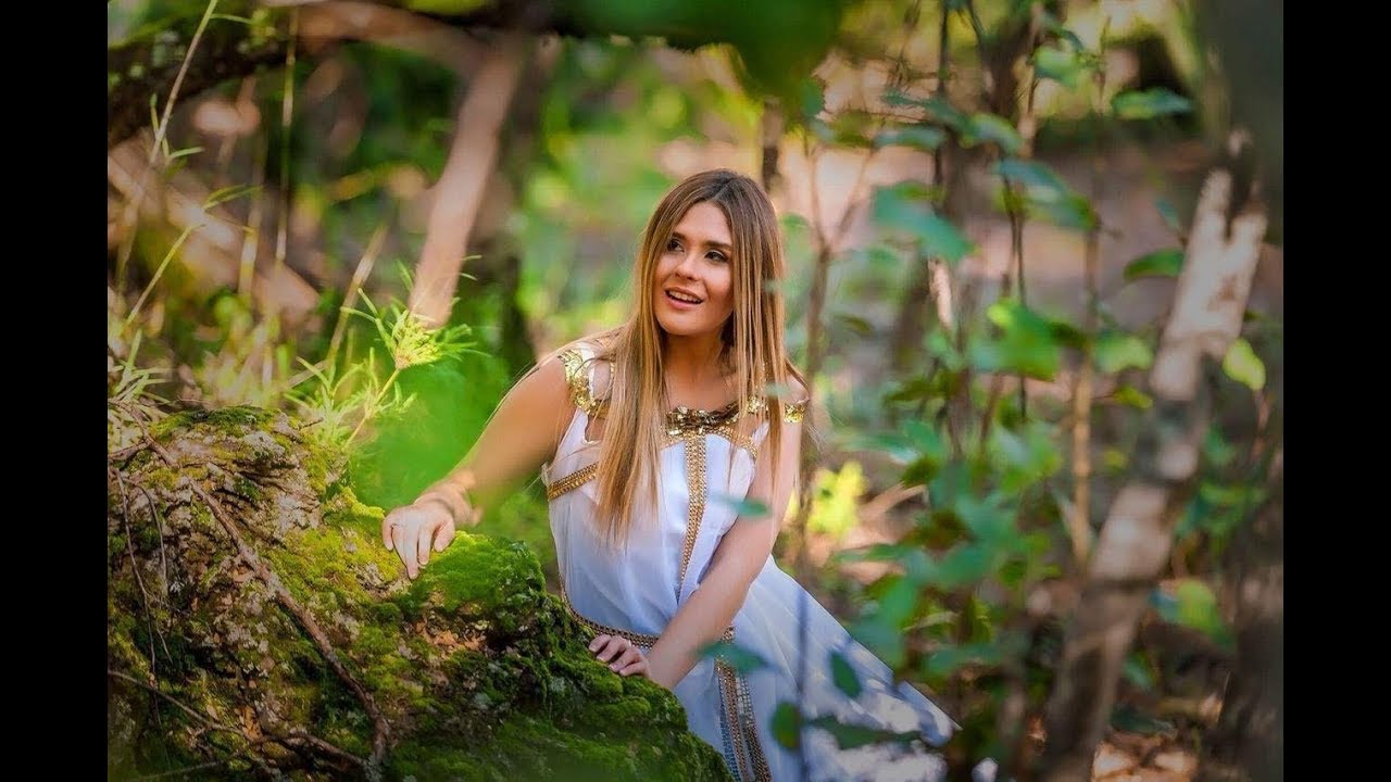 Vale Bloom Colores Pa' Vivir (Video Oficial) - YouTube