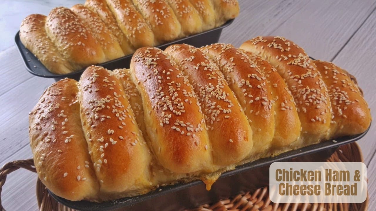 Roti Ham Ayam Berkeju | Chicken Ham and Cheese Pull Apart Bread ...