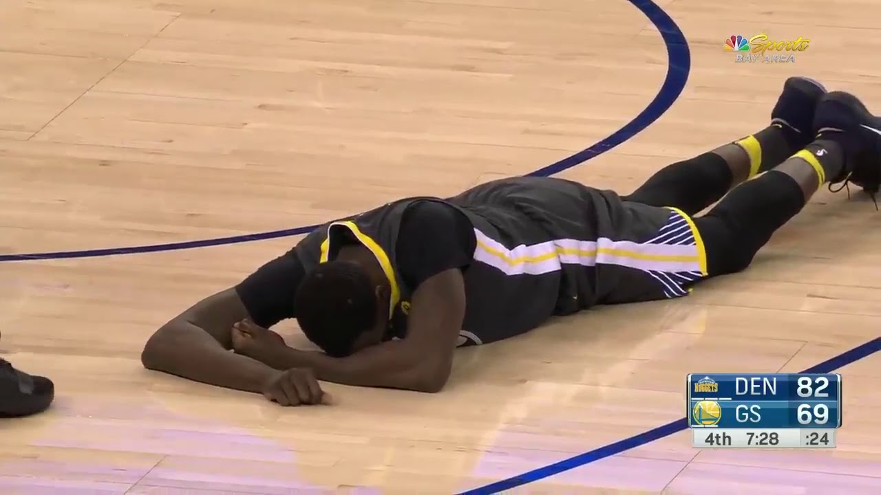 Draymond Green Take A Elbow To The Face From Nikola Jokic And There Was ...