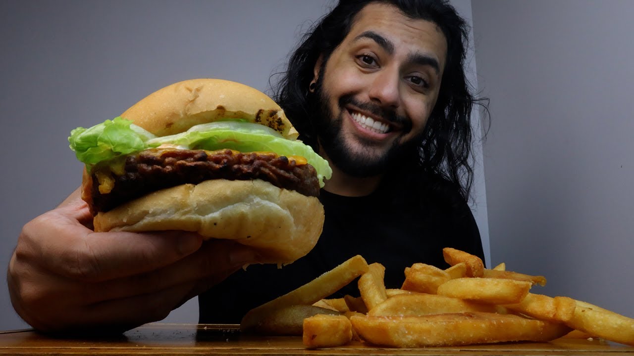 RANDOM restaurants have GOOD BURGERS?! | Spot 1 Grill Mukbang/Review ...