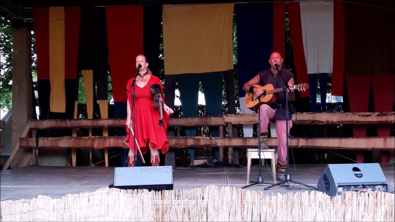 Die Streuner - Tourdion - YouTube