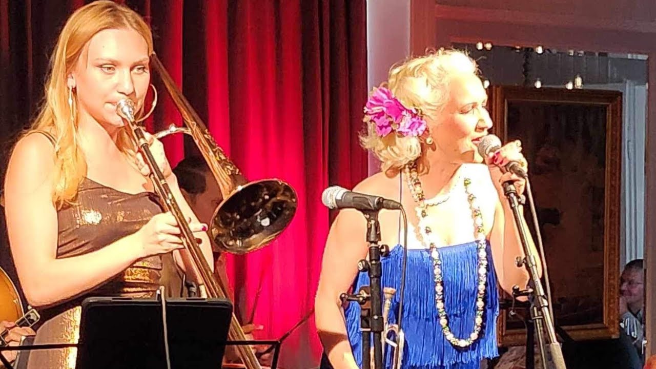 Gunhild Carling Live from California - YouTube