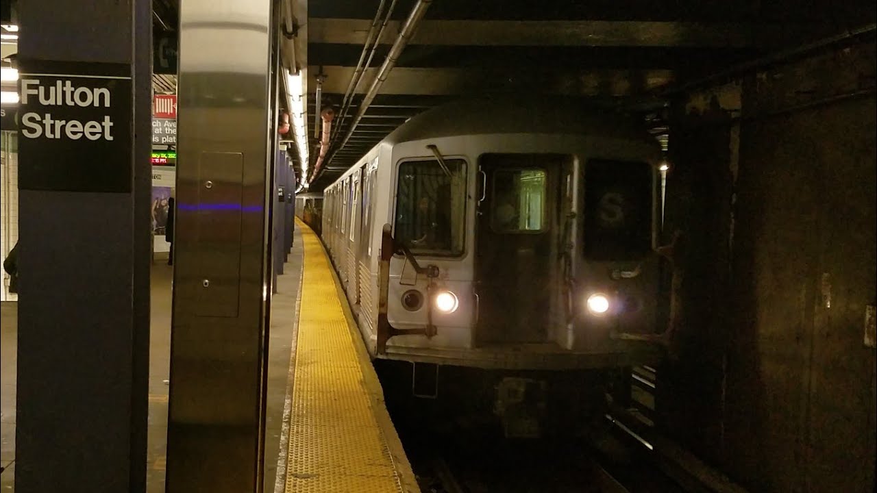 (G) train action w/ R42 Garbage train at Fulton Street - YouTube