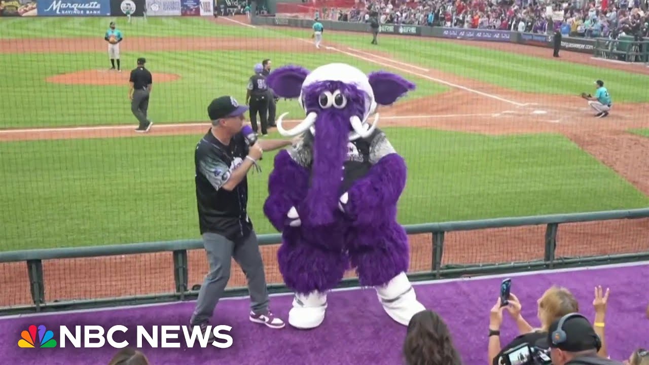 John Oliver’s Moon Mammoths make minor league debut in Erie ...