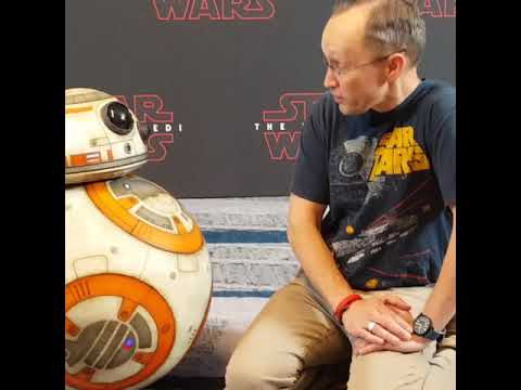 Getting to know the real BB8 #thelastjedevent - YouTube