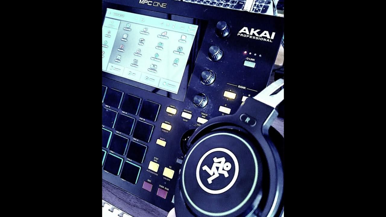 "loop beat"😎😎 =MADE WITH AKAI MPC ONE= - YouTube