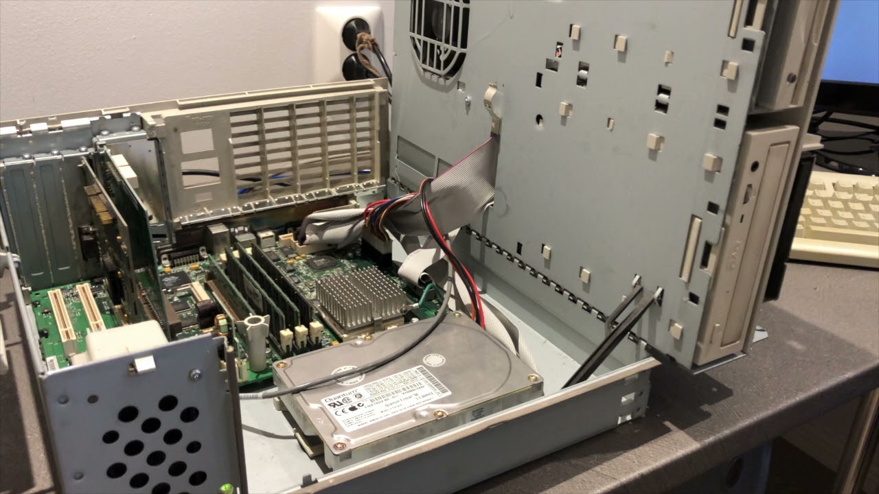 Power Macintosh G3 beige - YouTube