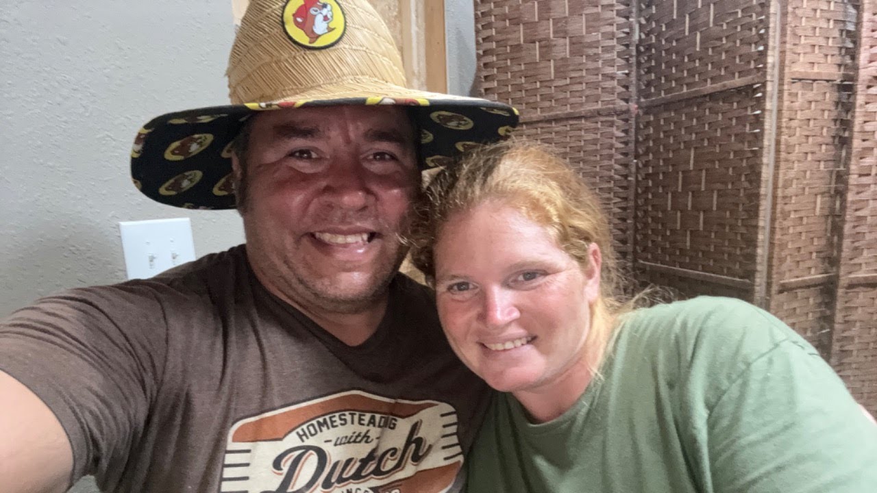 Live With The Eddy Family!! - YouTube