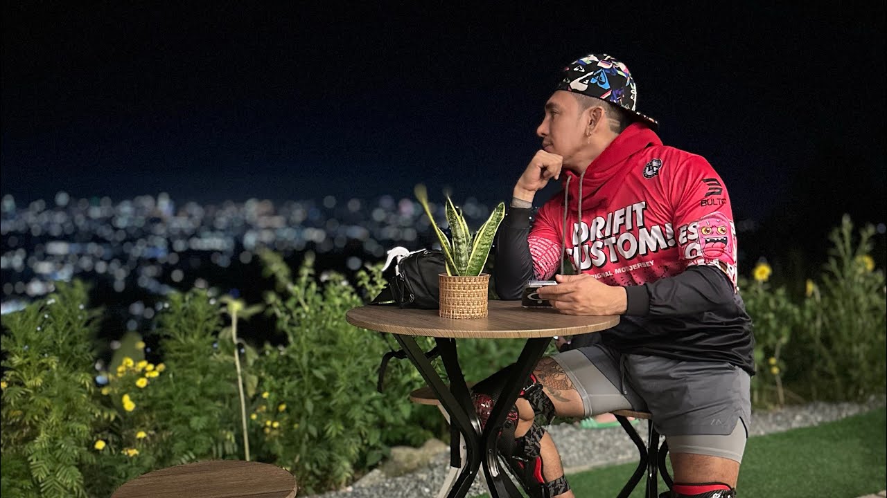 Kabesera cafe / angono rizal - YouTube