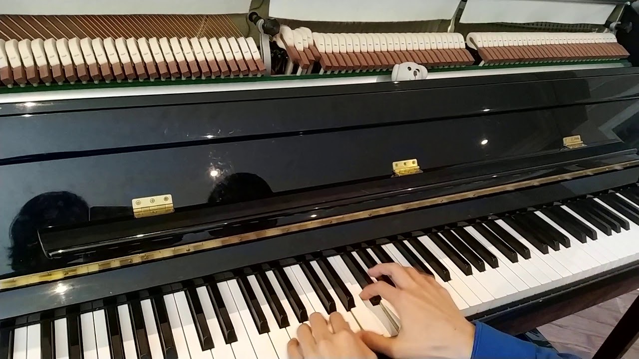 RCM level 10 Prelude and Fugue in B flat Major - YouTube