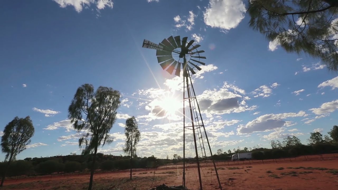 Australia's Outback - Canon 5D Mark III - Glidecam HD 2000 - YouTube