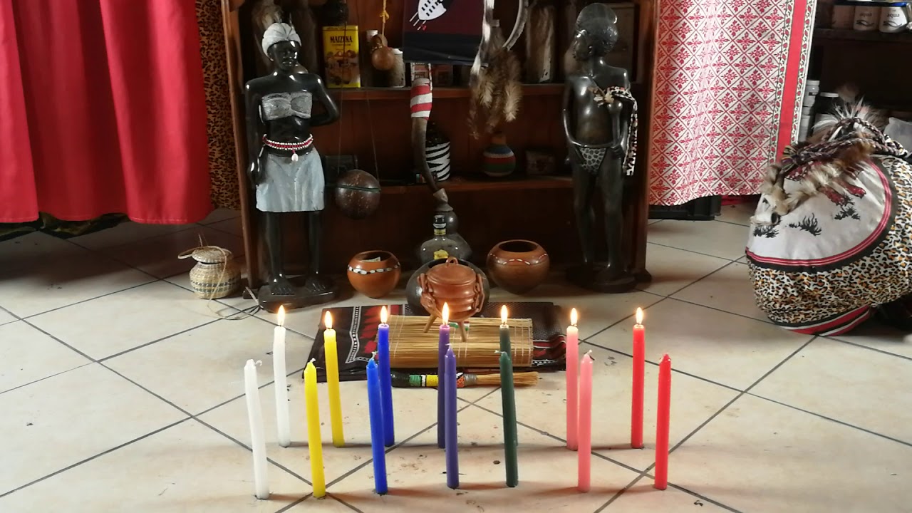 Umsamo ohambayo S1 | E1| Gogo Bathini Mbatha TV | The only Bookings ...