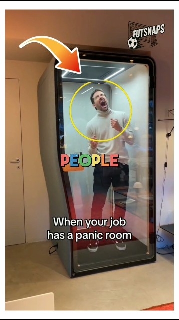 🔴"Scream Rooms at Work"😱😱😱 - YouTube