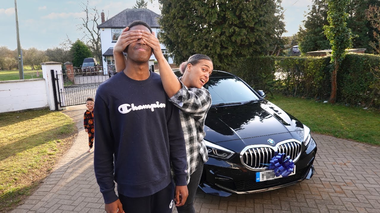 ROMELLO'S 17th BIRTHDAY! - YouTube