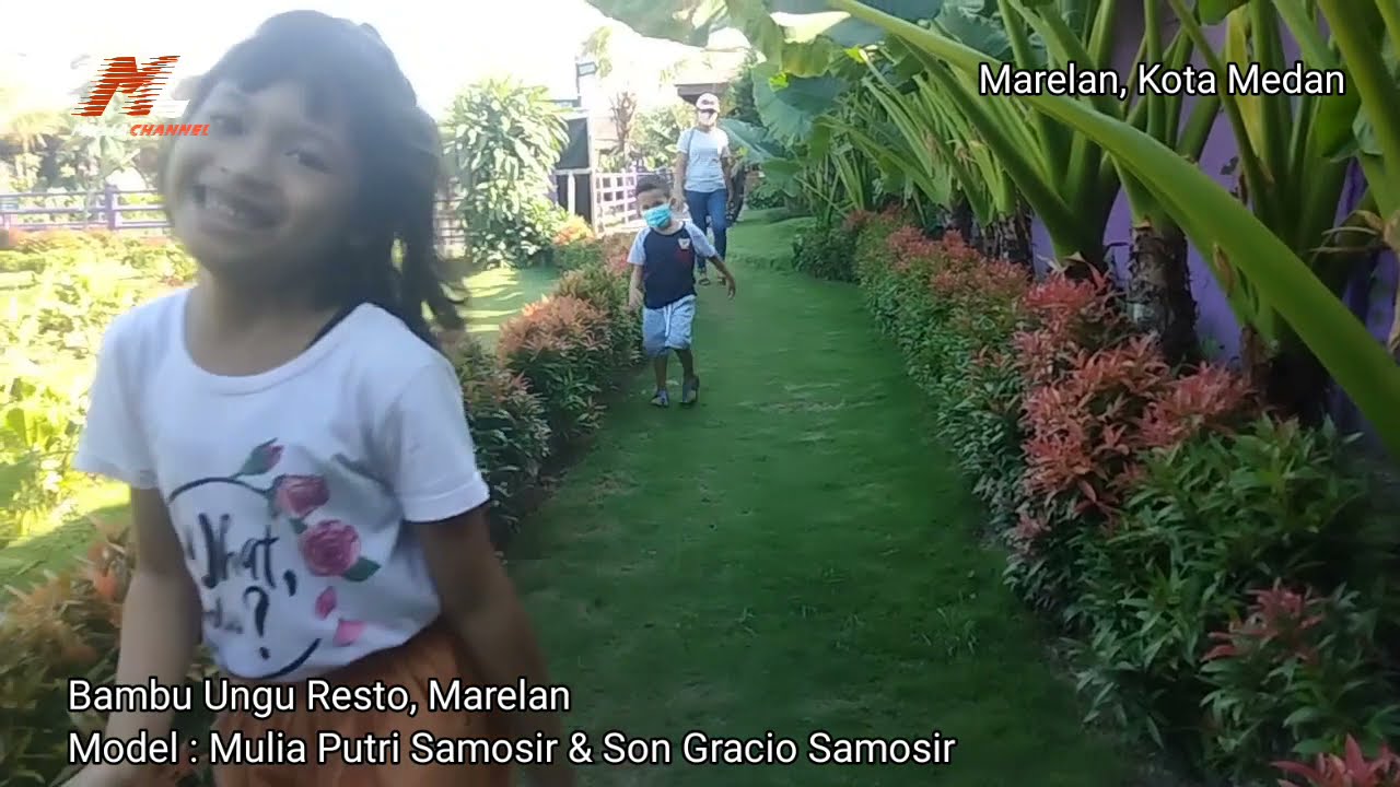 Seru Banget Bermain & Foto-foto Di Bambu Ungu Resto Marelan - YouTube