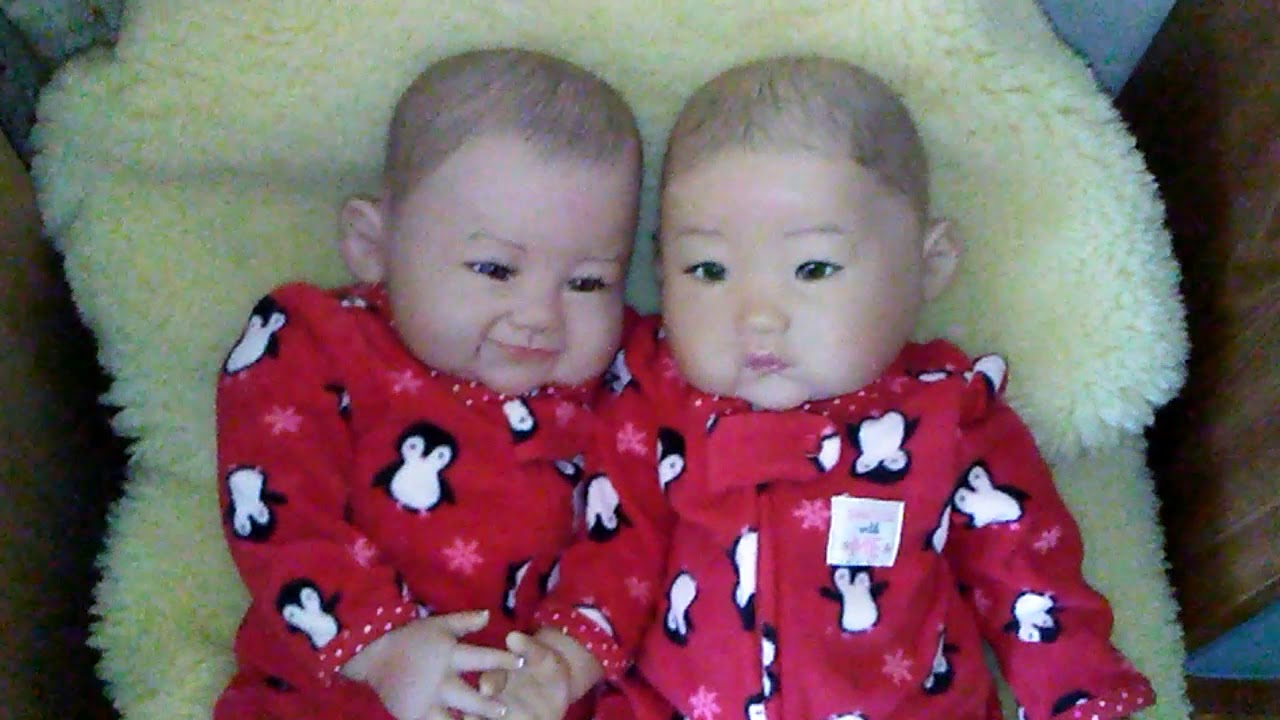 My Paradise Galleries baby Mei & Su-Lin - YouTube