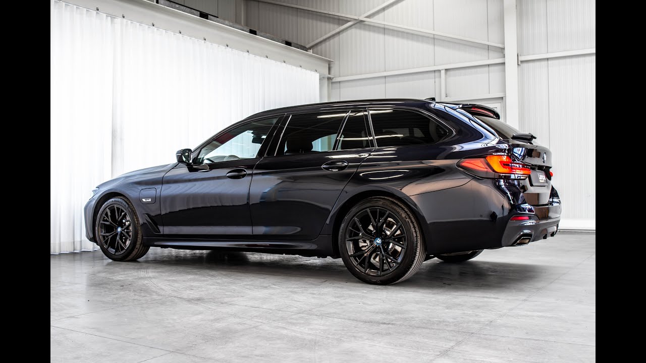 Tour of a 2022 BMW 530e Touring xDrive M Sport | For Sale - YouTube