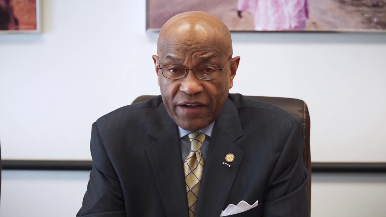 USAID Deputy Administrator Alfonso Lenhardt Congratulates YALI ...