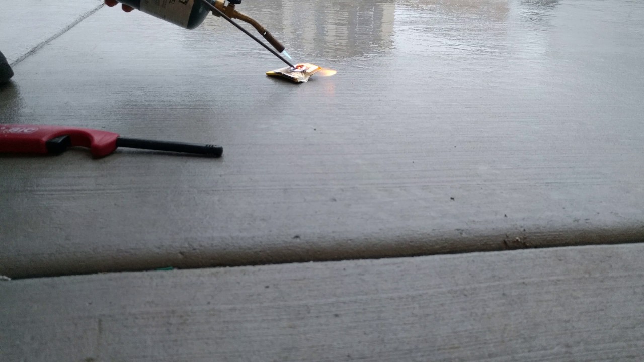 Samsung Lithium Battery Won't Catch Fire :( - YouTube