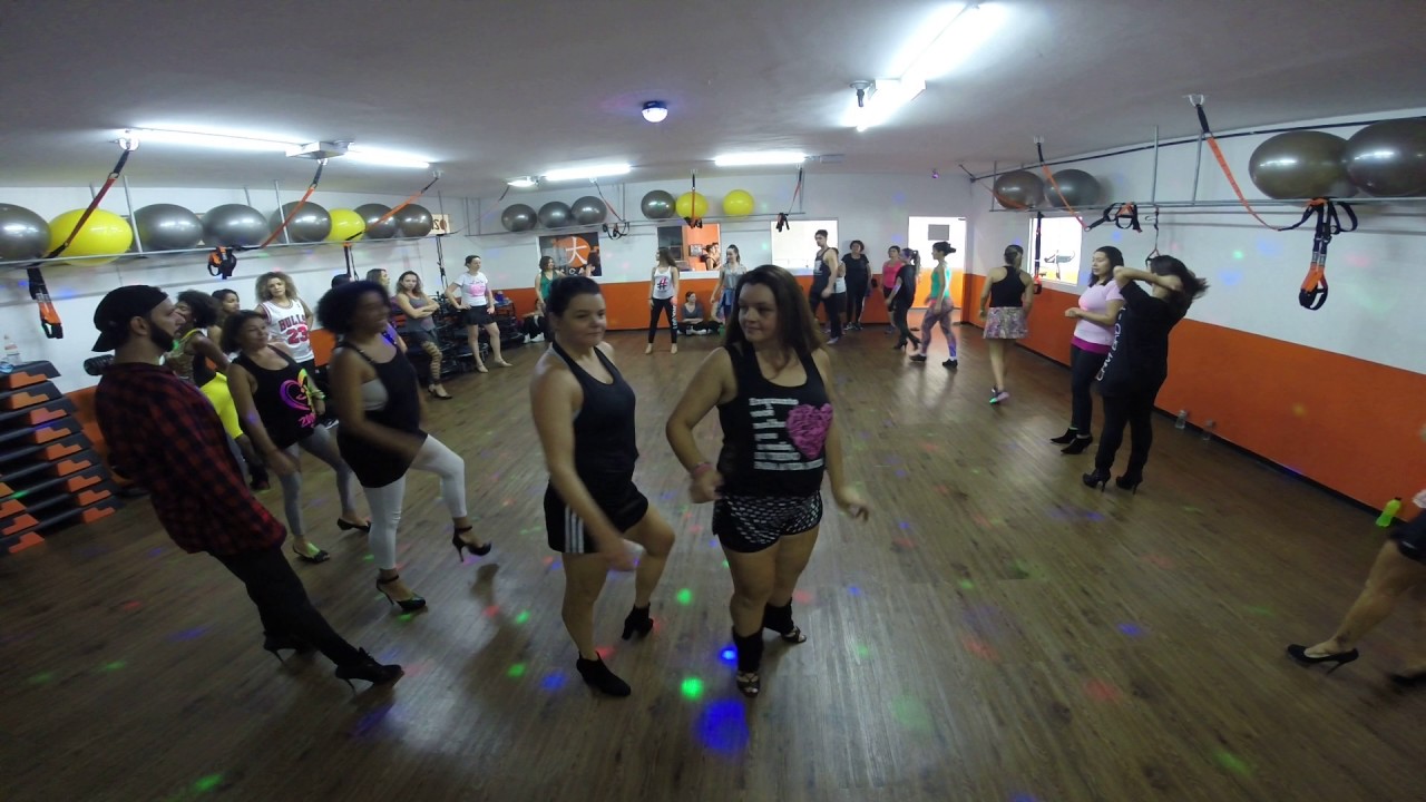 DAIFIT ACADEMIA - Aula de Dança - YouTube