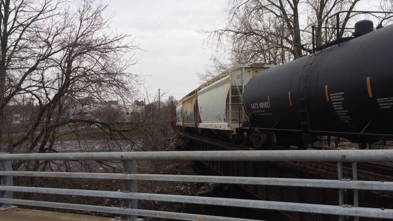 Gs2 crossing the Owasco river/outlet in Auburn - YouTube
