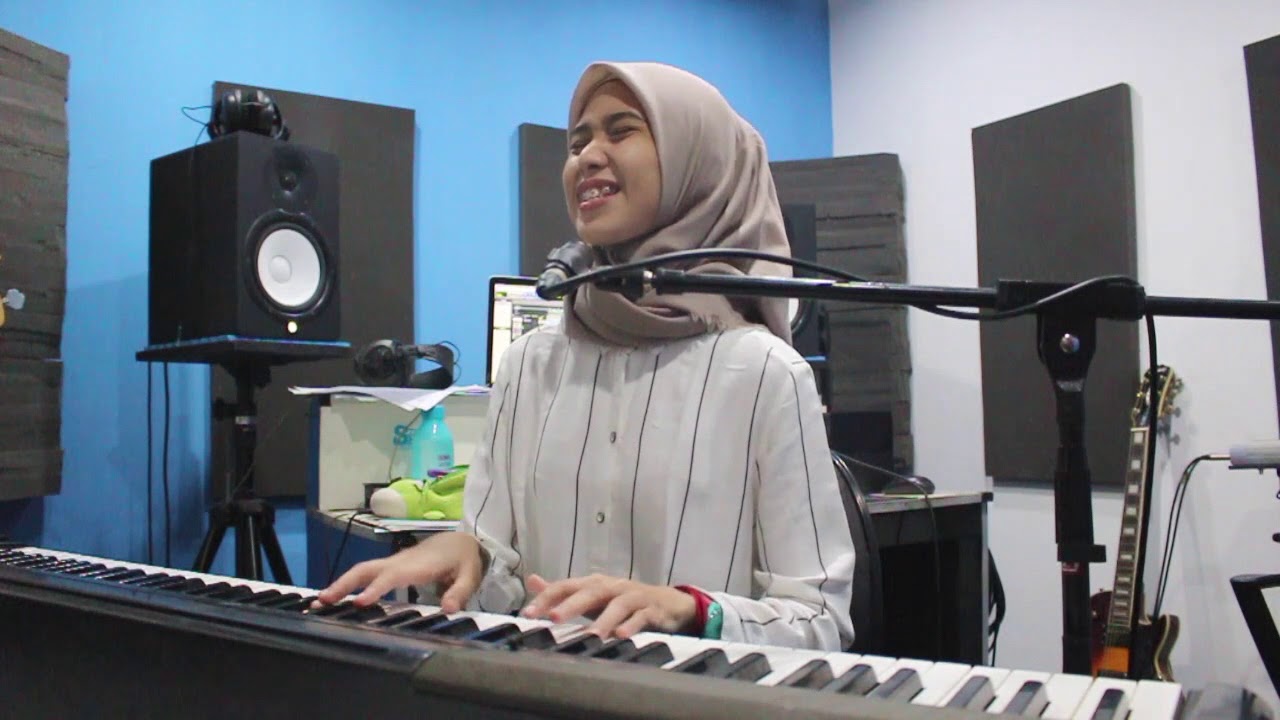Thankyou for the Music - ABBA cover by Hanifa Shabrina - YouTube