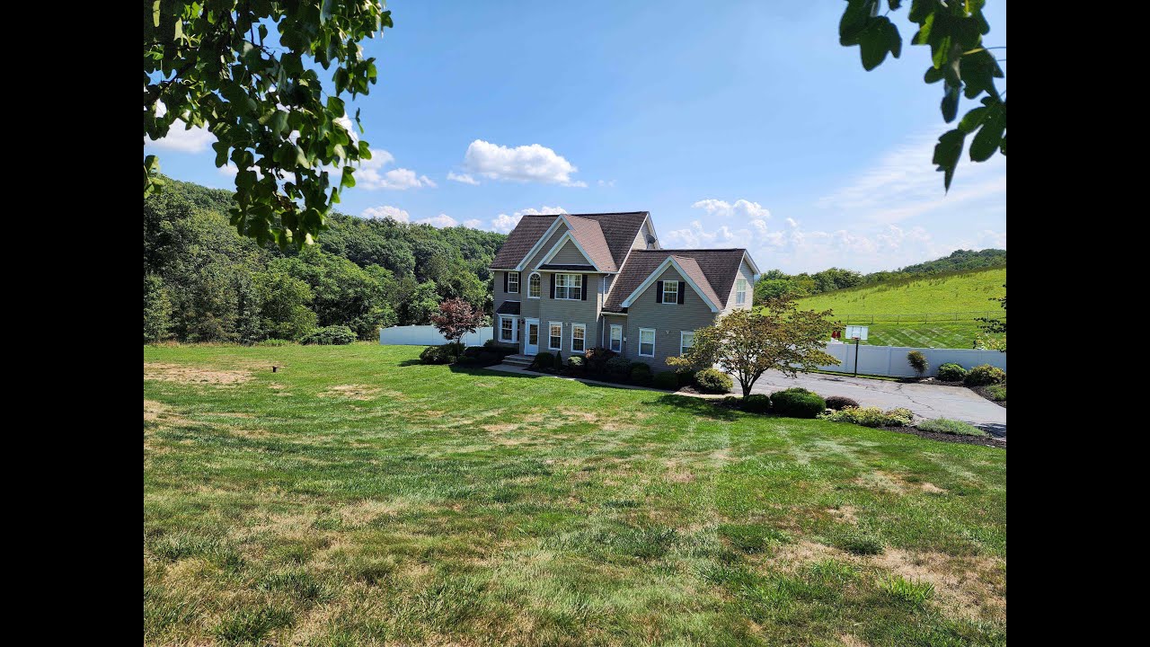 15 Meadow Ridge Ln Virtual Tour Video - YouTube