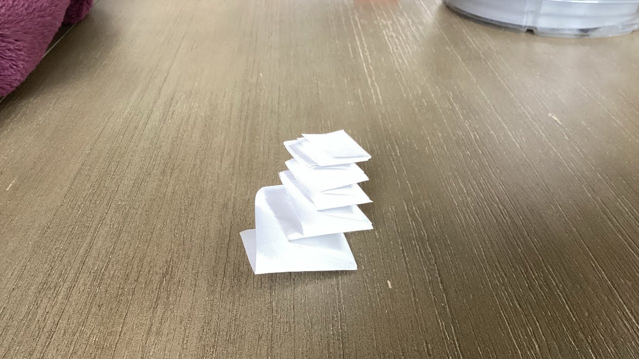How to create a paper slinky - YouTube